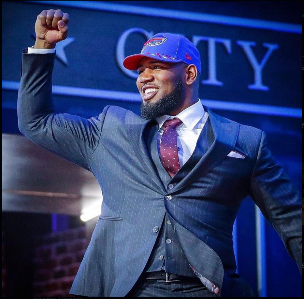 Who is Ed Oliver? Networth, Girlfriend, and Life - 73buzz